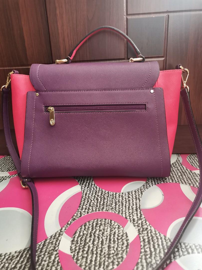 Vincis Bench Cross Body bag, Luxury, Bags & Wallets on Carousell