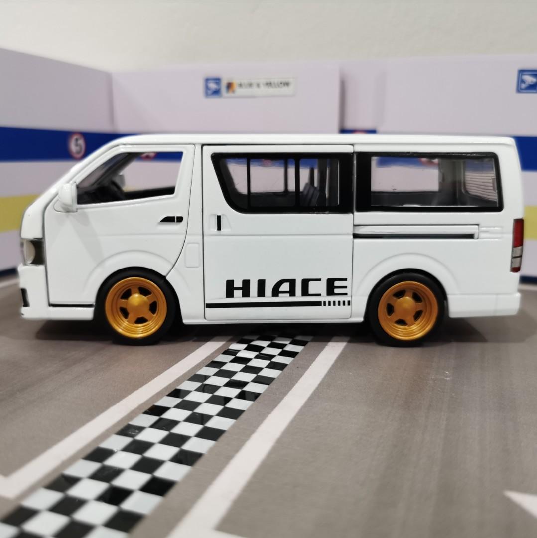 1/32 Toyota Hiace Advan Diecast Scale Model Toy Car, Hobbies & Toys ...