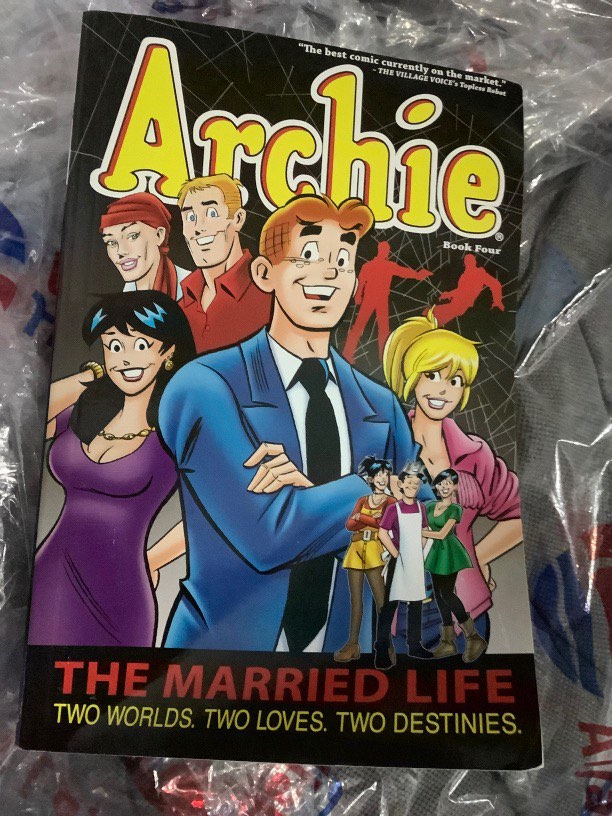 Archie The Married Life Book 4, Hobbies & Toys, Books & Magazines ...