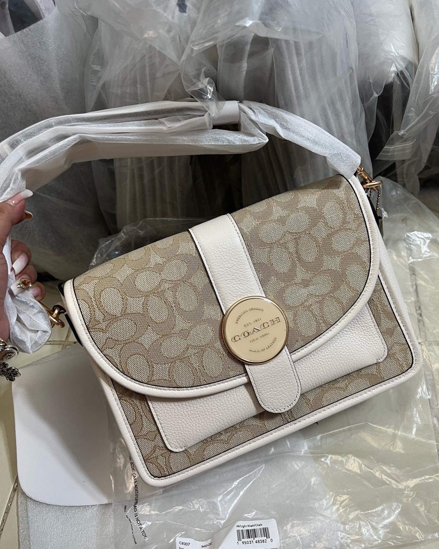 Coach sling bag, Women's Fashion, Bags & Wallets, Shoulder Bags on ...