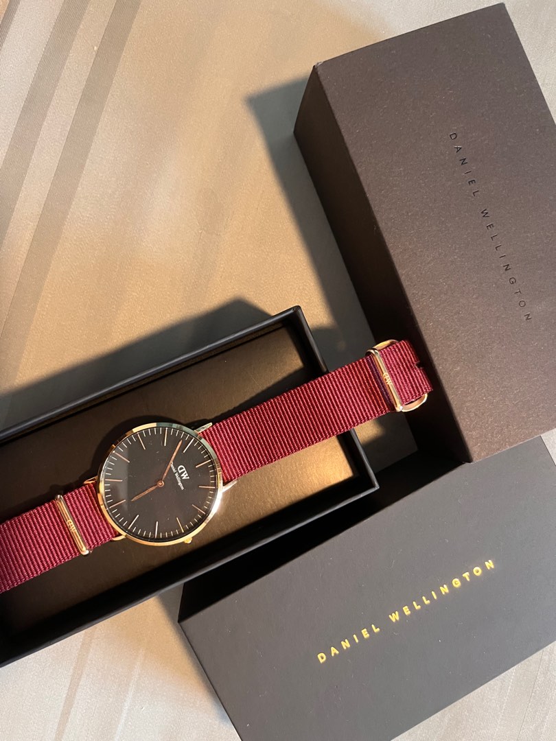 Daniel Wellington watch, Luxury, Watches on Carousell