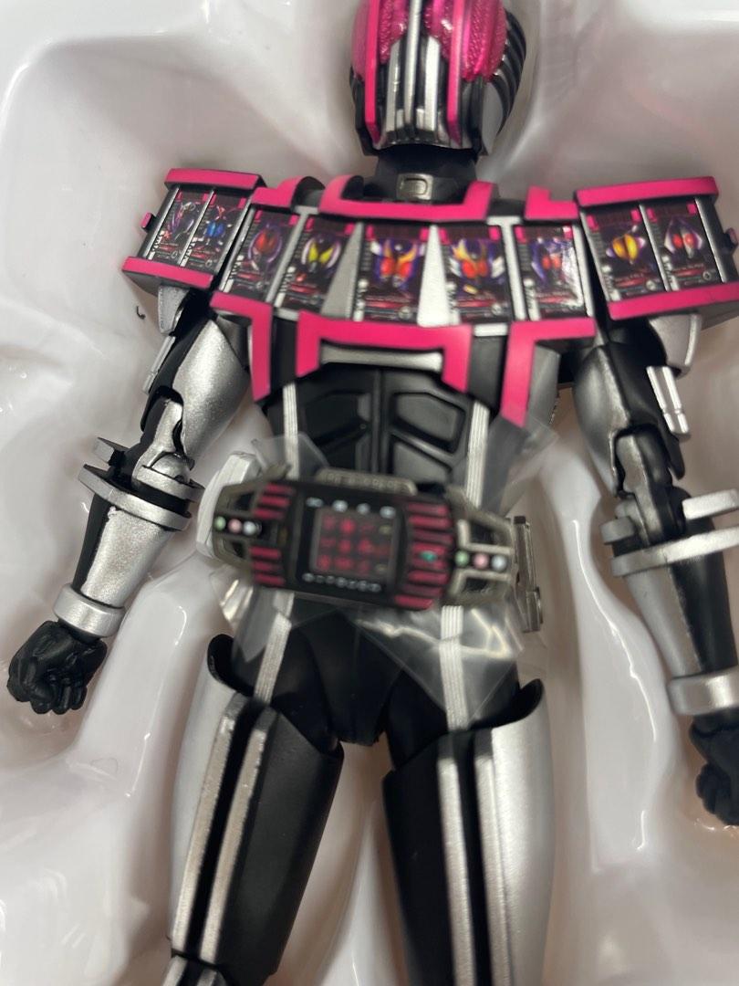 Kamen rider Decade complete form真骨雕shf, 興趣及遊戲, 玩具 & 遊戲類 - Carousell