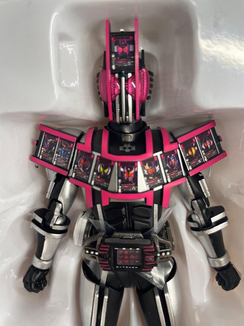 Kamen rider Decade complete form真骨雕shf, 興趣及遊戲, 玩具 & 遊戲類 - Carousell