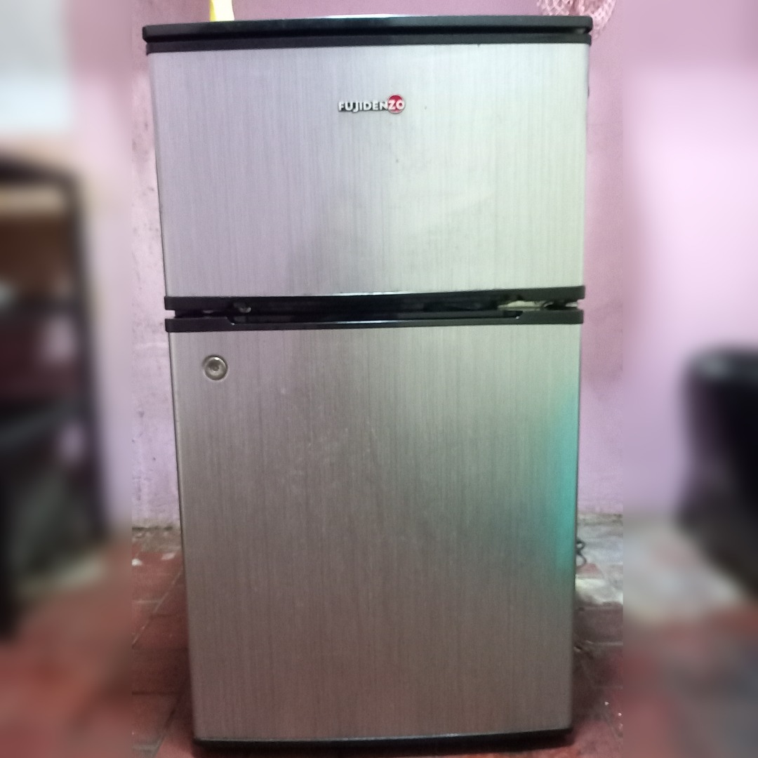 Fujidenzo Model: RBT-35SL 3.5 cu.ft. Two-Door Personal Refrigerator ...