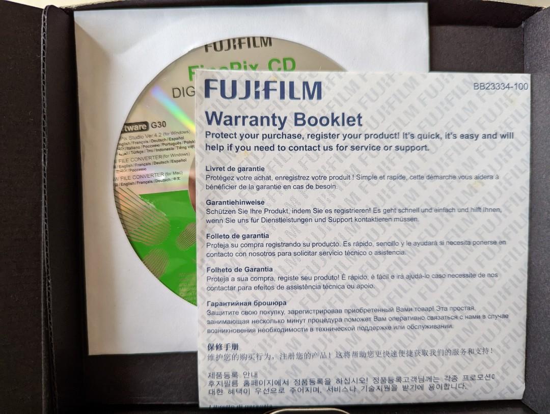 Fujifilm X20 - full set in original box, Photography, Cameras on Carousell