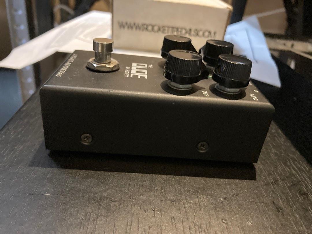 J Rockett The Dude V1, Hobbies & Toys, Music & Media, Musical ...