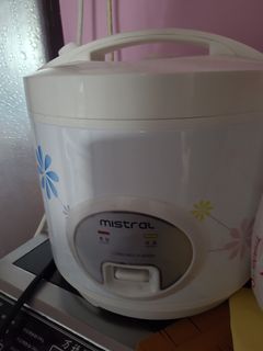 Mistral rice cooker 1.8L, TV & Home Appliances, Kitchen Appliances ...