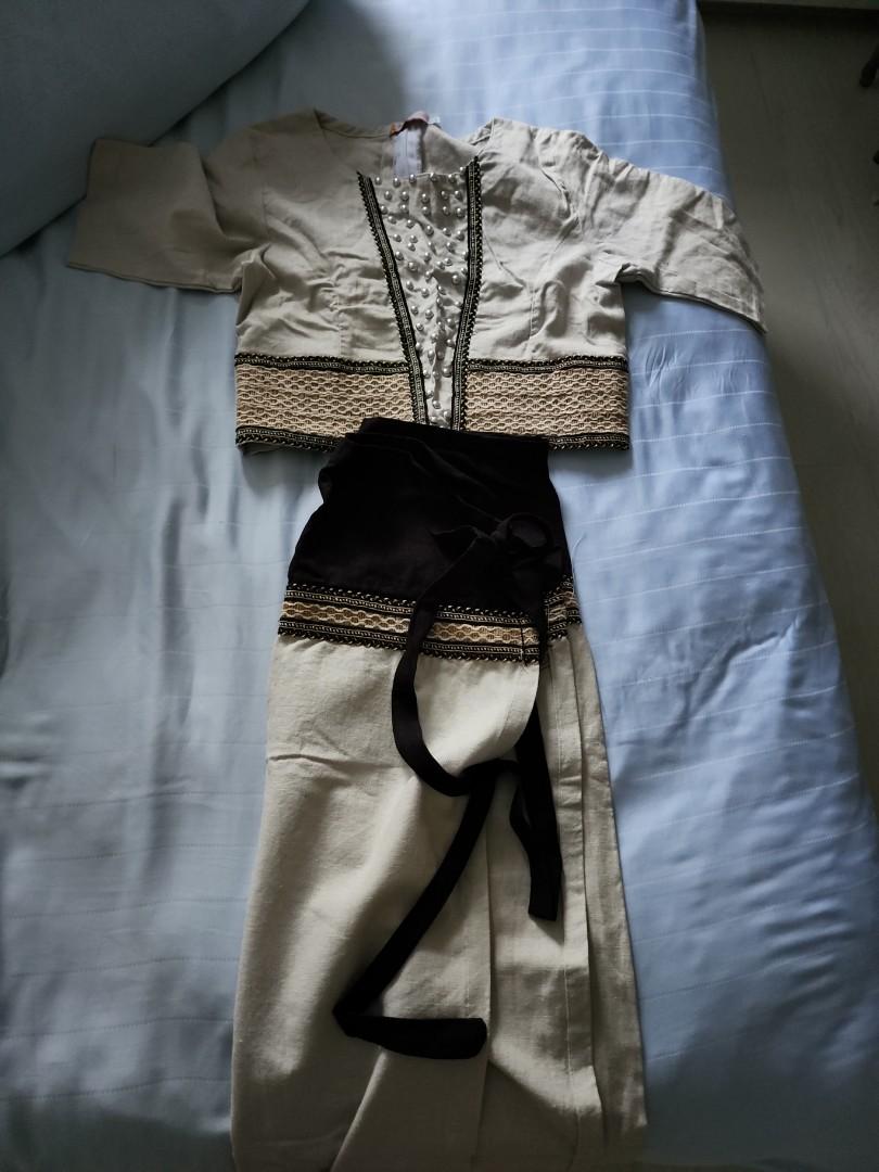 Myanmar Burmese longyi set, Women's Fashion, Dresses & Sets ...