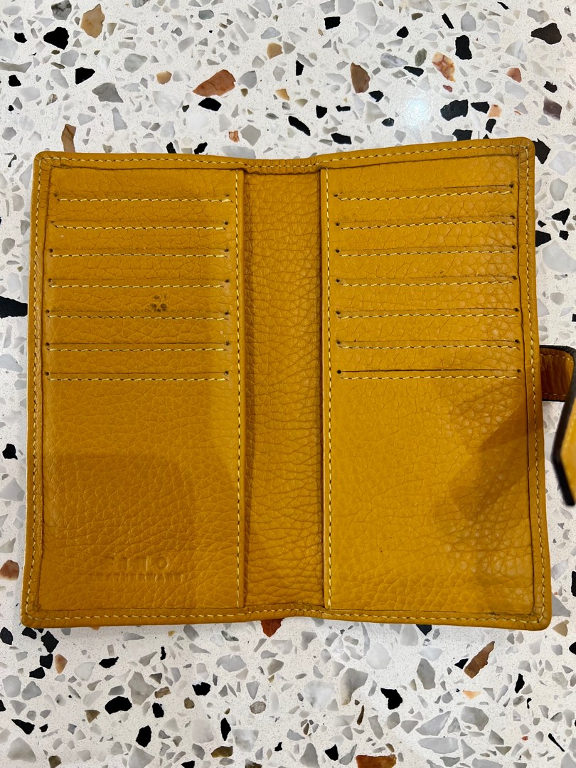 Original Fino Leatherware Card Holder, Women's Fashion, Bags & Wallets ...