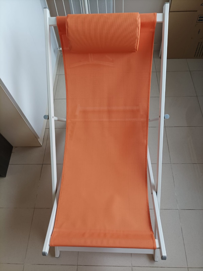 Portable Foldable Beach Chair with adjustable sitting incline ...