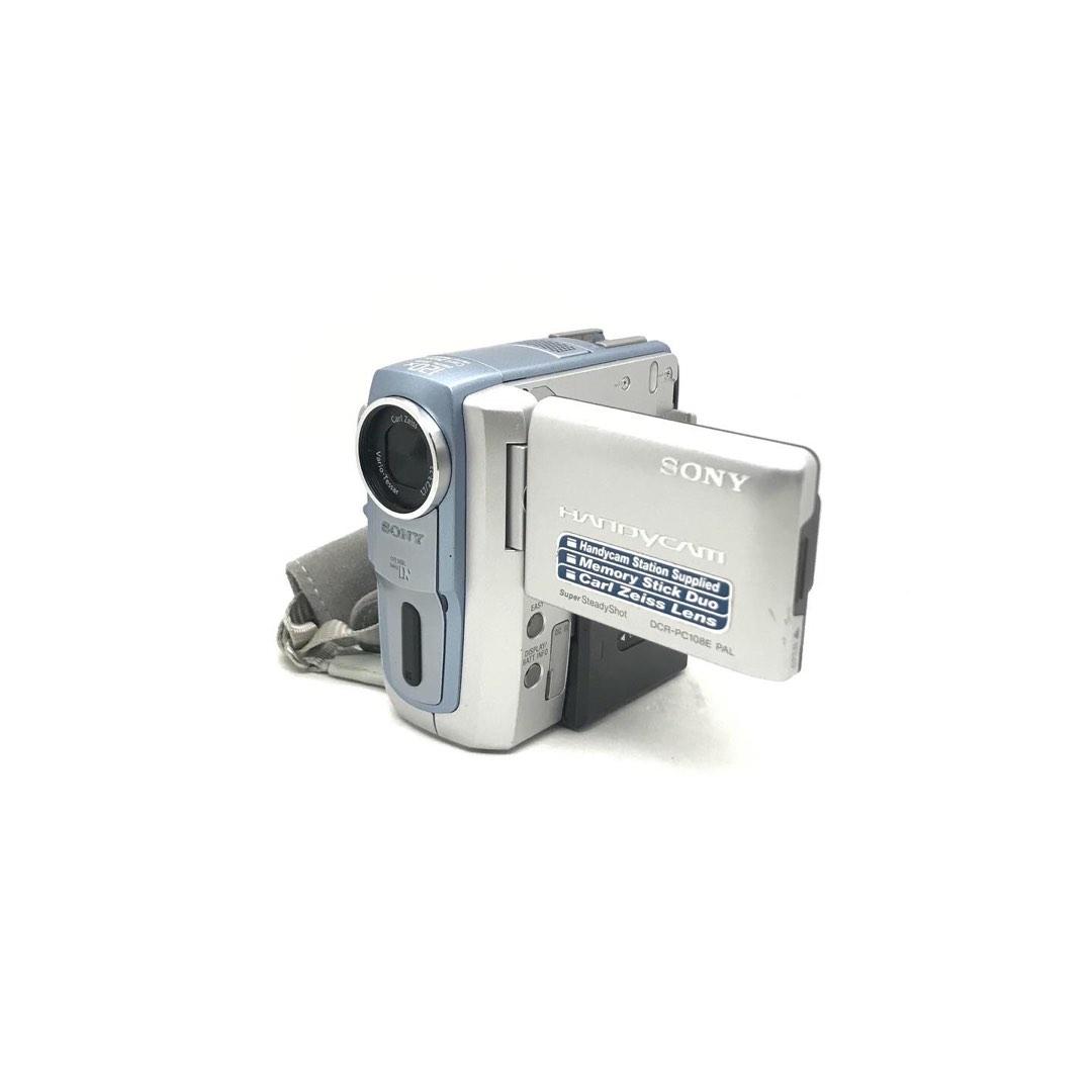 Sony Handycam DCR-PC108 miniDV / memory stick pro duo, Photography ...