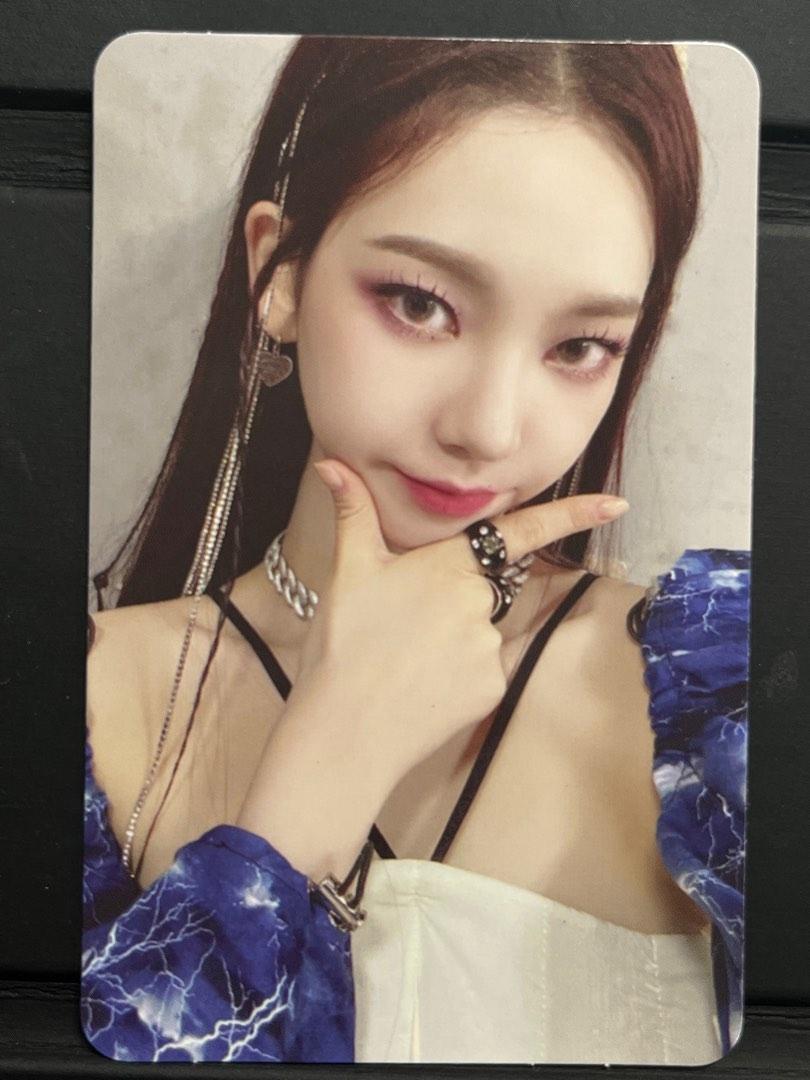 WTS/LAB aespa karina smtown pc, Hobbies & Toys, Memorabilia ...