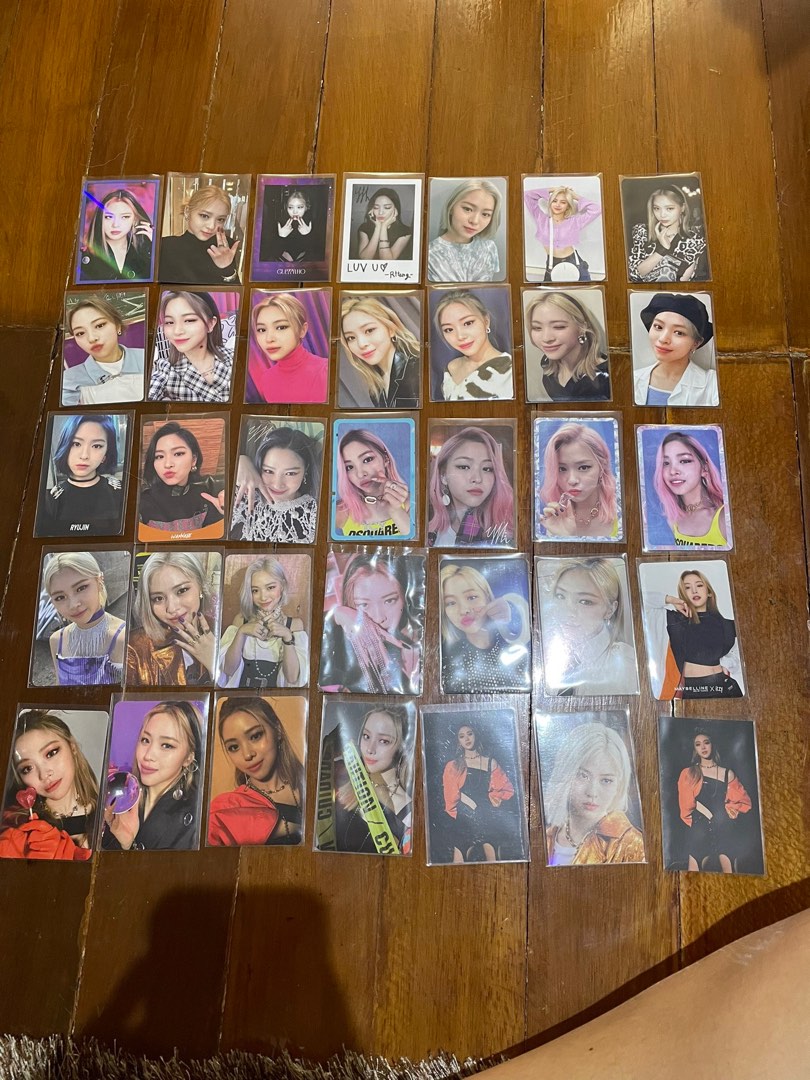 35 PCS Original Itzy Ryujin PC Set, Hobbies & Toys, Memorabilia & Collectibles, K-Wave on Carousell