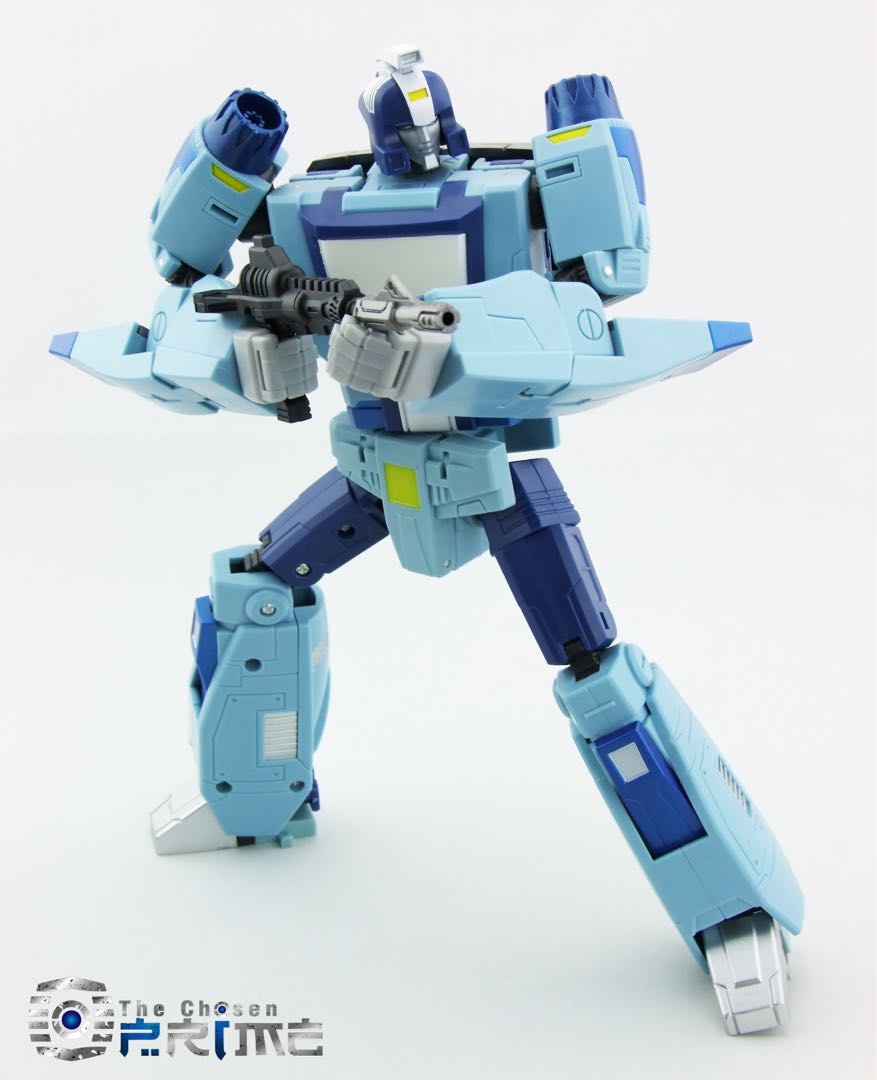 MISB !!! RARE !!! Unique Toys Buzzing Transformers Masterpiece Blurr ...