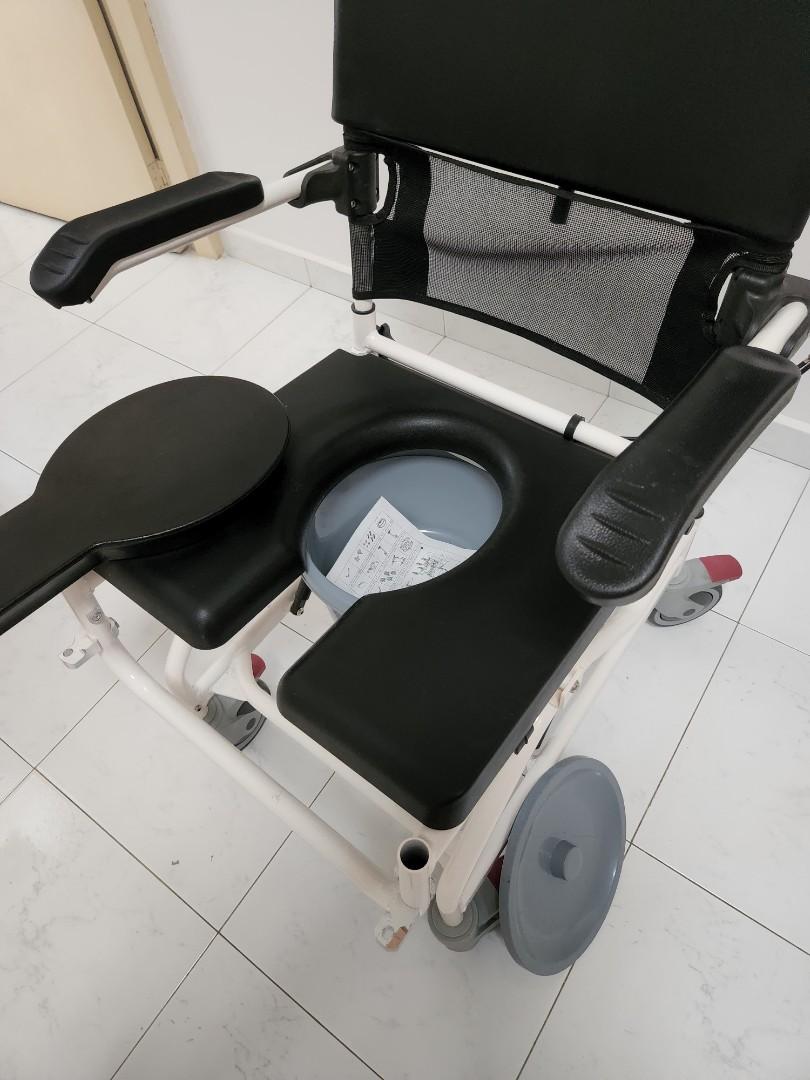 Aluminum reclining commode chair, Health & Nutrition, Assistive ...