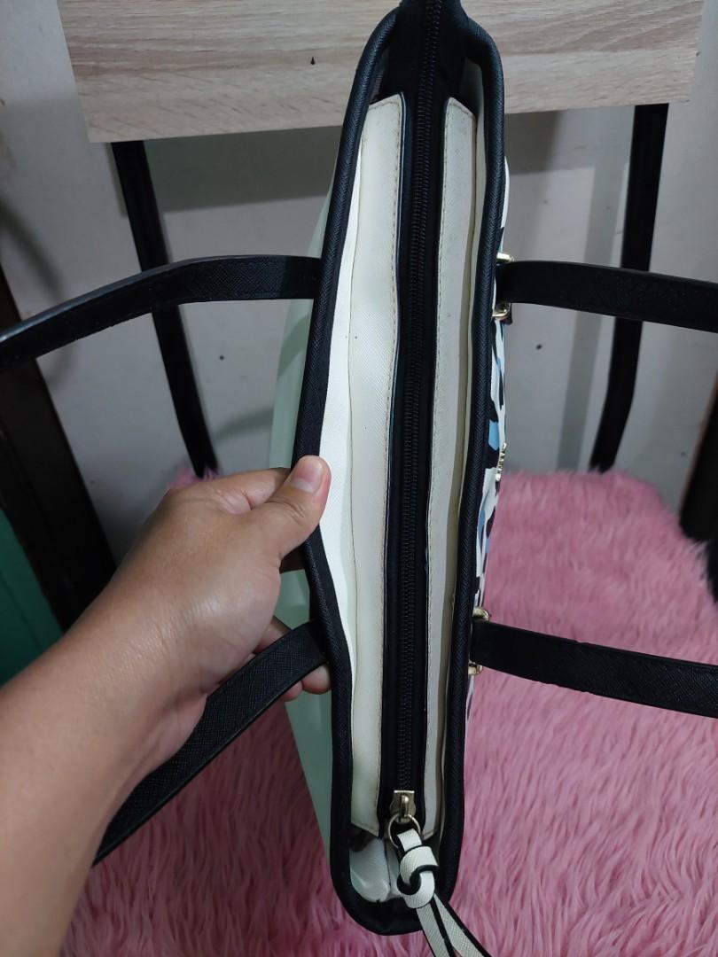 Authentic Dusto bag, Luxury, Bags & Wallets on Carousell