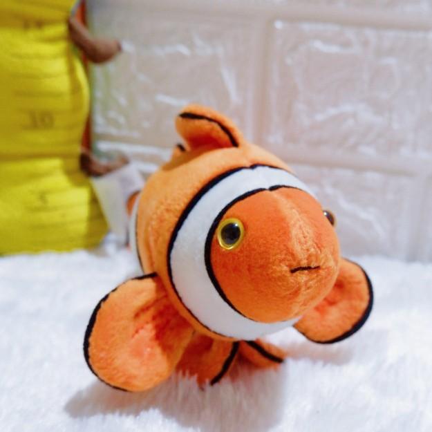 Boneka ikan nemo ori disney, Toys & Collectibles, Mainan di Carousell