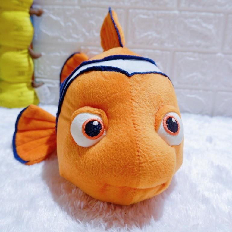 Boneka ikan nemo ori disney, Toys & Collectibles, Mainan di Carousell