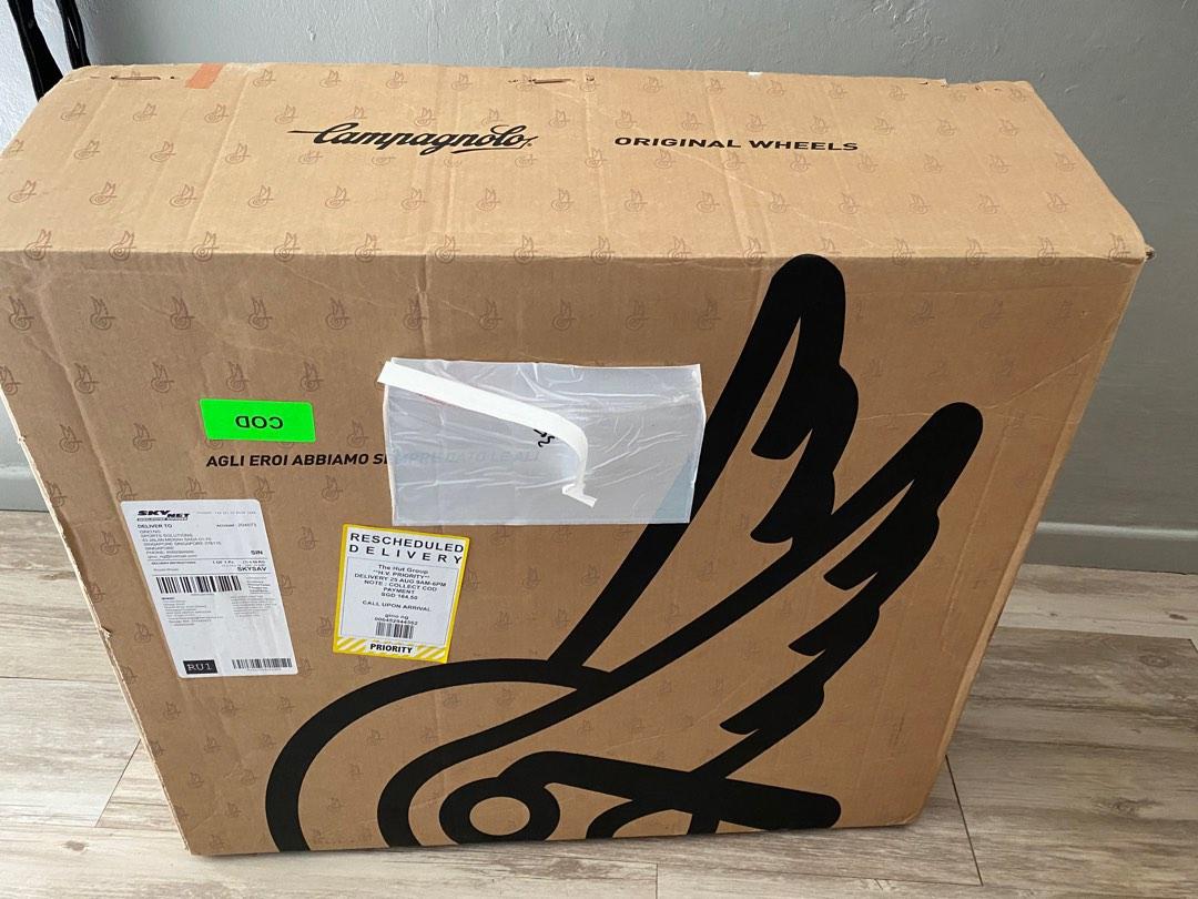 Cardboard box for wheels, Sports Equipment, Bicycles & Parts, Parts ...