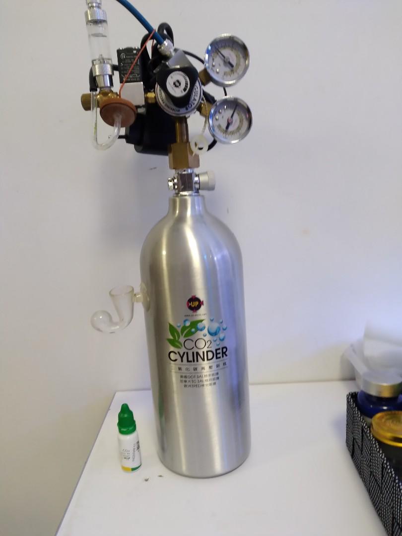 Co2, Pet Supplies, Homes & Other Pet Accessories on Carousell