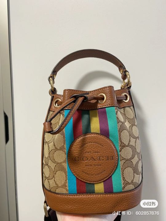 Coach Bucket Bag / Cross-body bag, Women's Fashion, Bags & Wallets ...