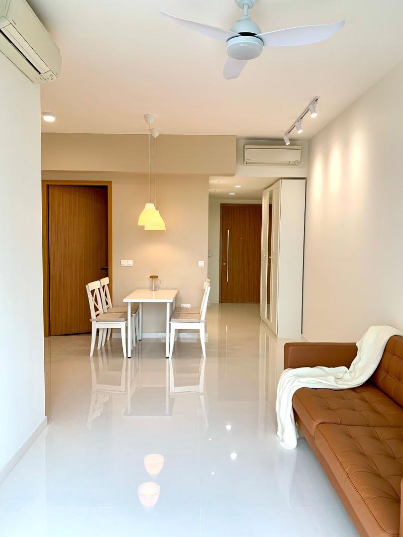Convenient Renovated Common Bedroom For Rental, 3 Mins Walk To Aljunied ...