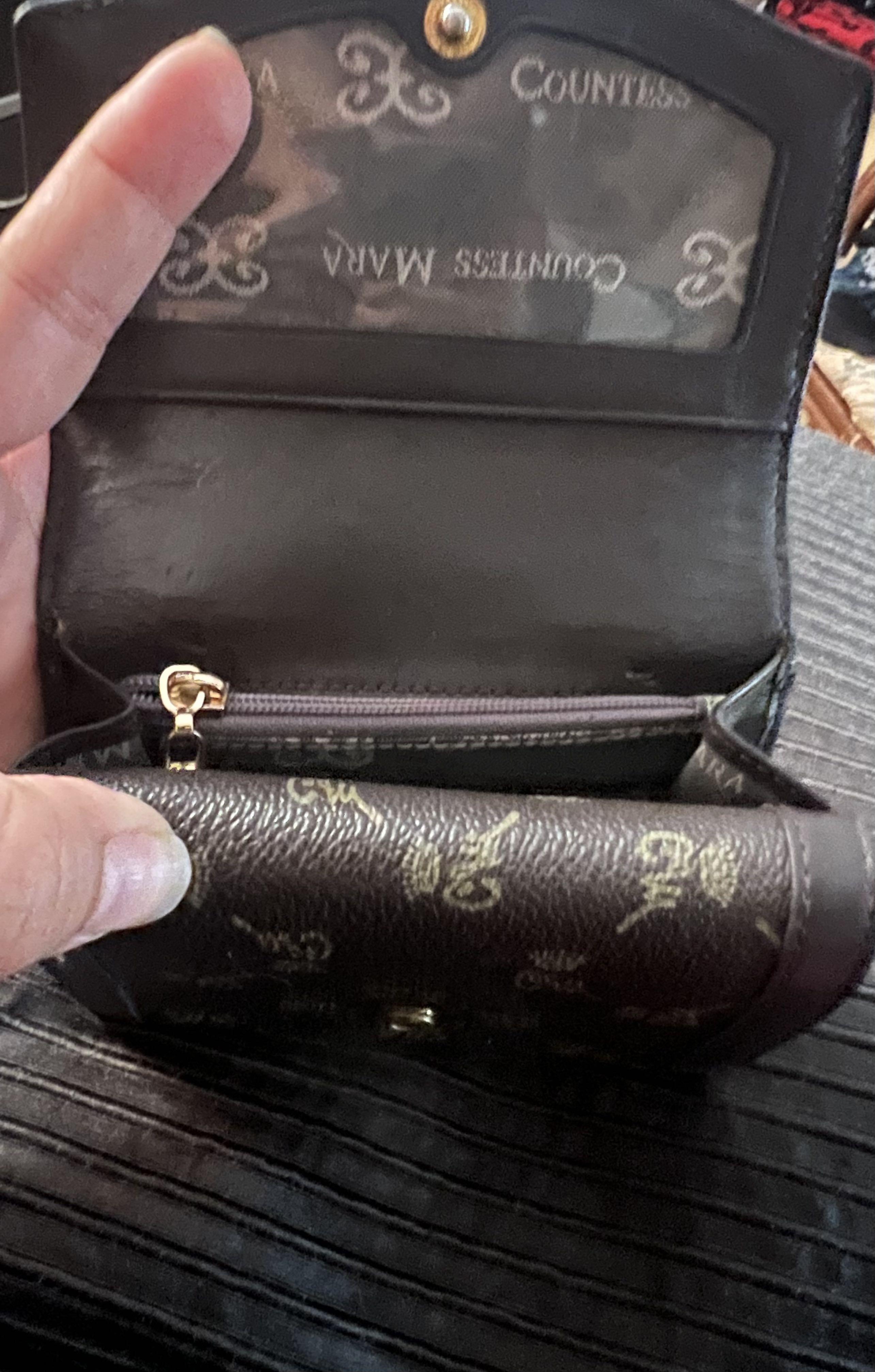 Countess Mara trifold wallet, Women's Fashion, Bags & Wallets, Wallets ...