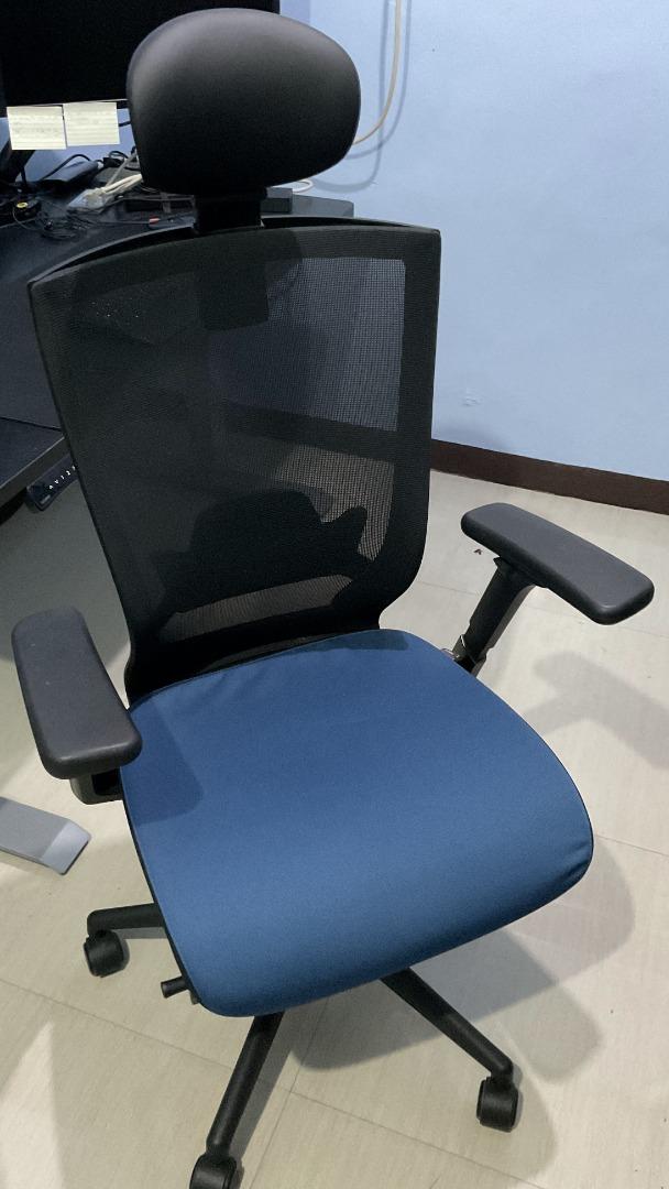 Ergonomic Office Chair Fursys/Sidiz T50, Furniture & Home Living ...