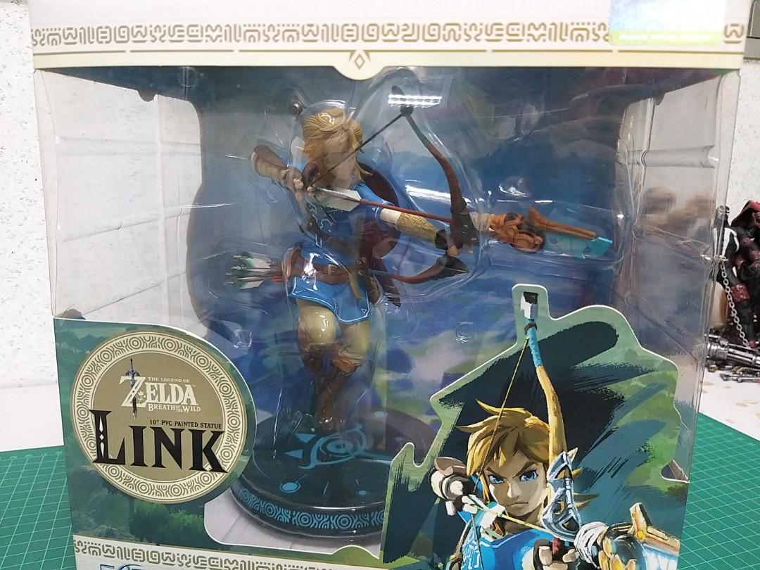 First 4 Figures Legend of Zelda Breath of the Wild Link statue ...