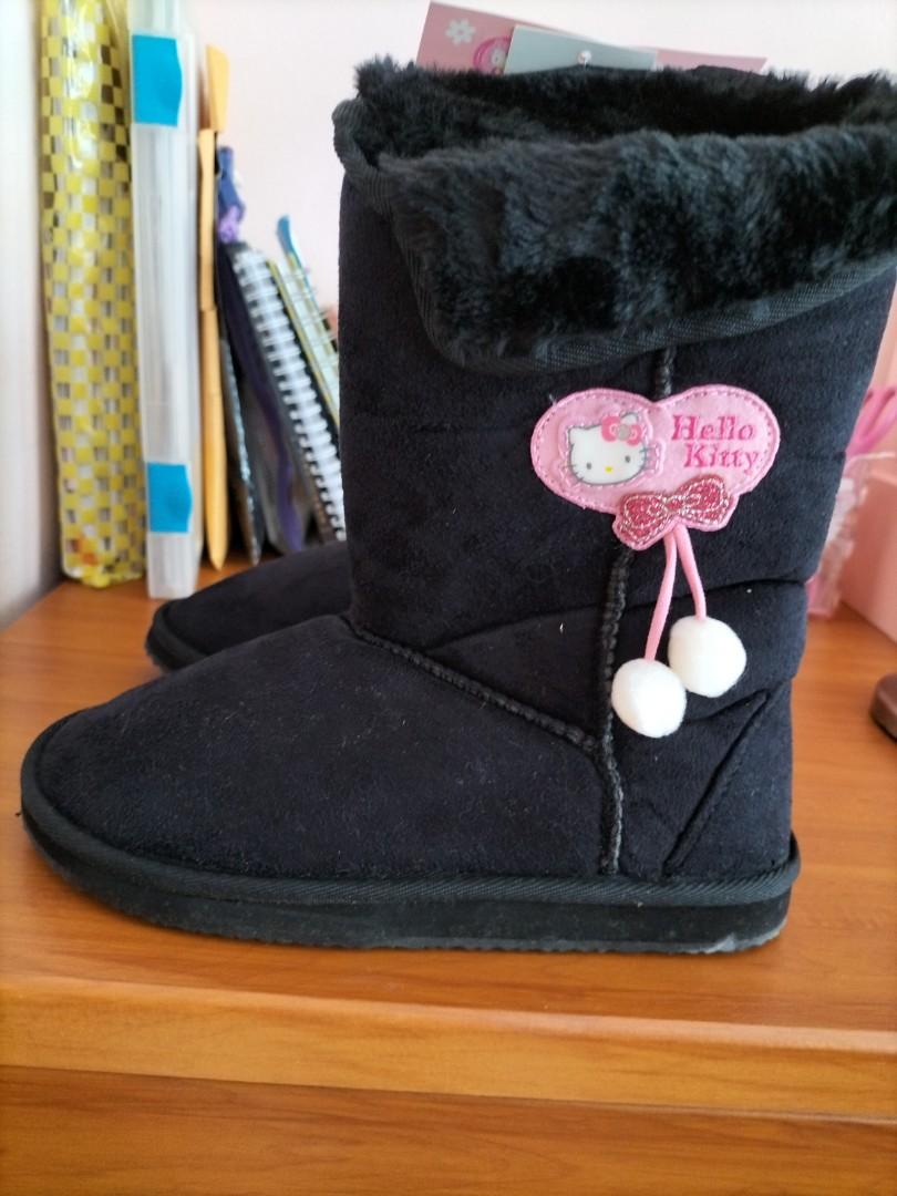 Hello kitty Sanario boost, Women's Fashion, Footwear, Boots on Carousell