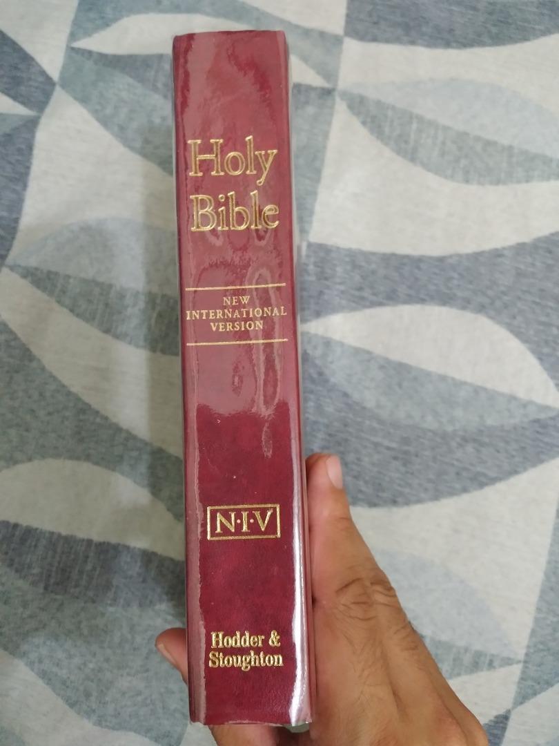 Holy Bible: New International Version 1984, Hobbies & Toys, Books ...