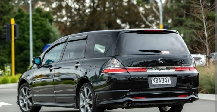 Honda Odyssey RB1 Rear sunshade, Car Accessories, Accessories on Carousell