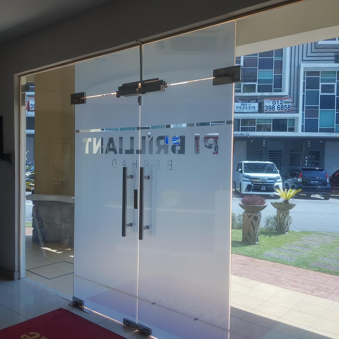 INSTALL FROSTED STICKER l pasang frosted stiker pelekat kabur, Services ...