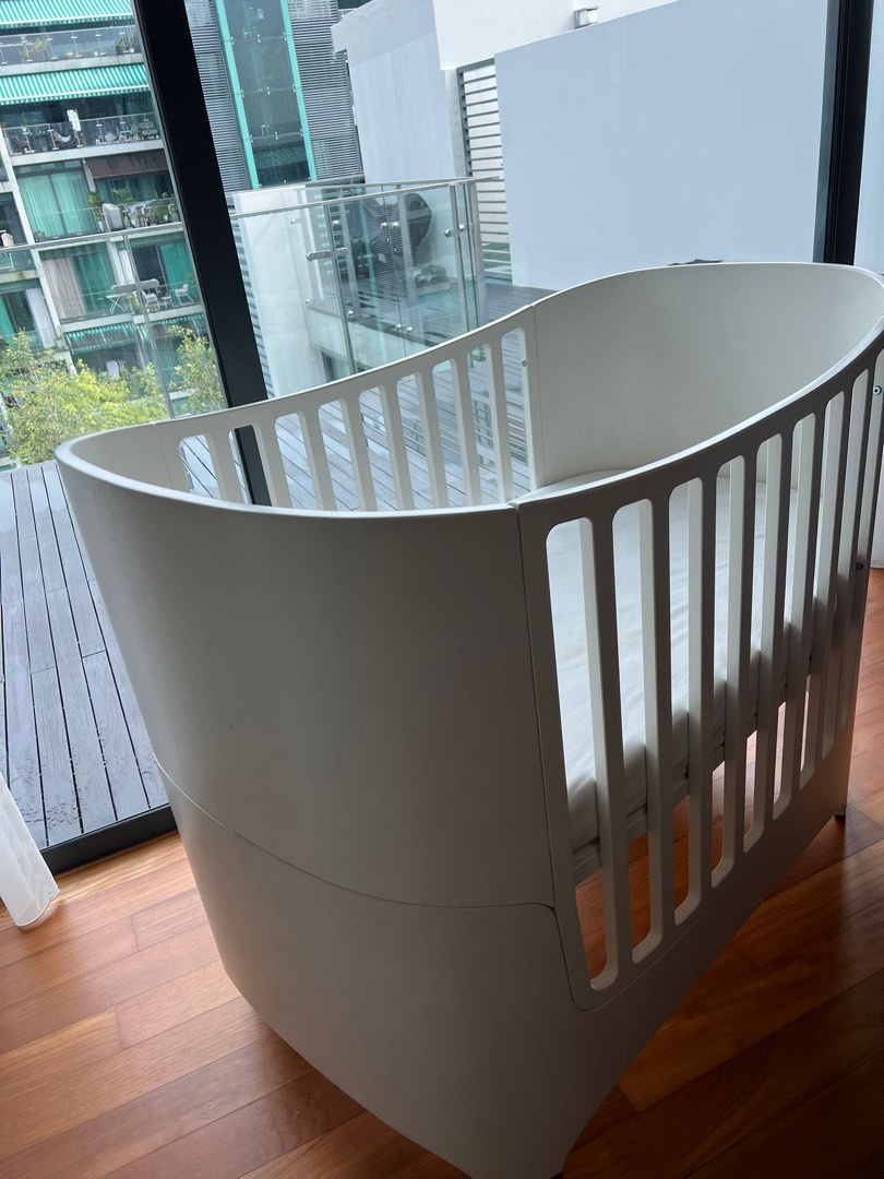 Leander Classic Baby Cot & Junior Bed 0-7 years, Babies & Kids, Baby ...