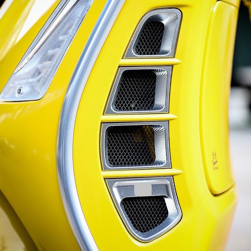 Moto Bully Singapore Piaggio Vespa GTS 250 GTS 300 GTV 300 946 Version ...