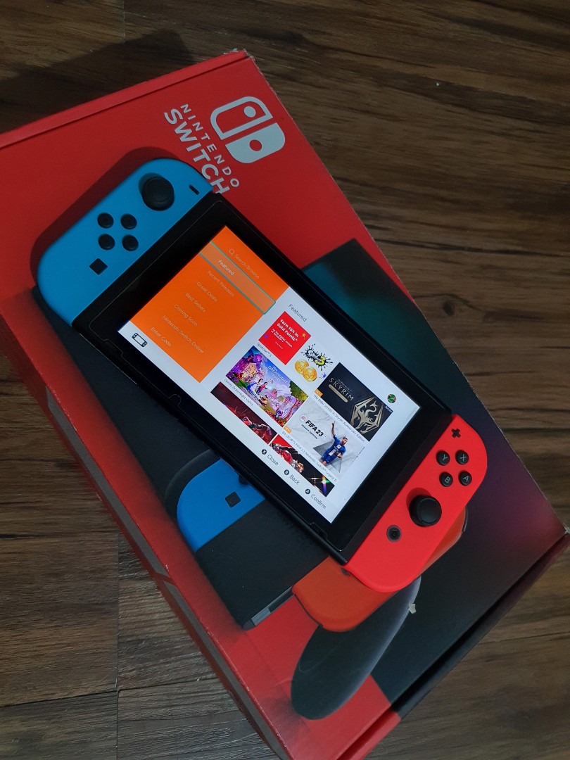 Nintendo switch V2 bnew condition complete set , Video Gaming, Video ...