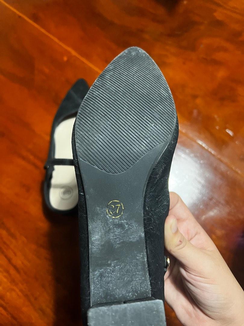 Office gibi sandals, Women's Fashion, Footwear, Sandals on Carousell