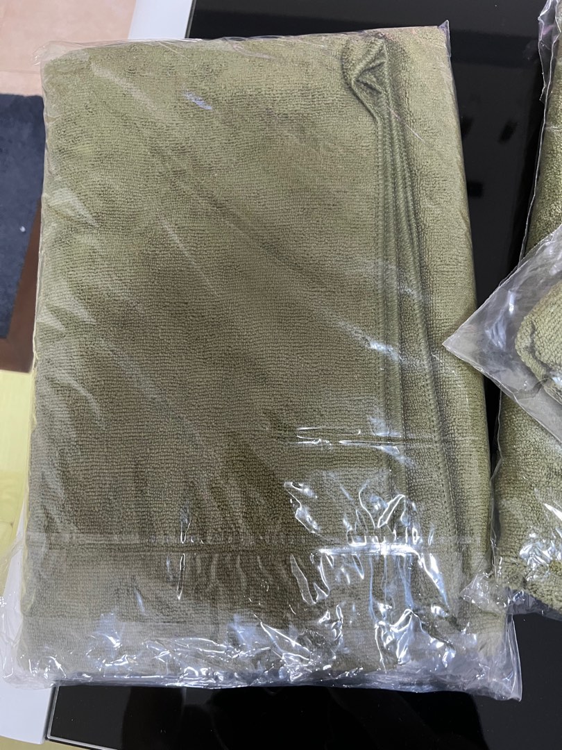 SAF Towels, Furniture & Home Living, Kitchenware & Tableware, Towels ...