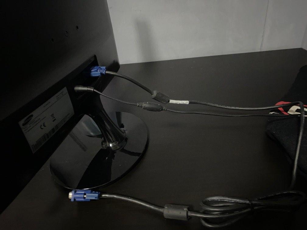 Samsung 18inch monitor, Computers & Tech, Desktops on Carousell