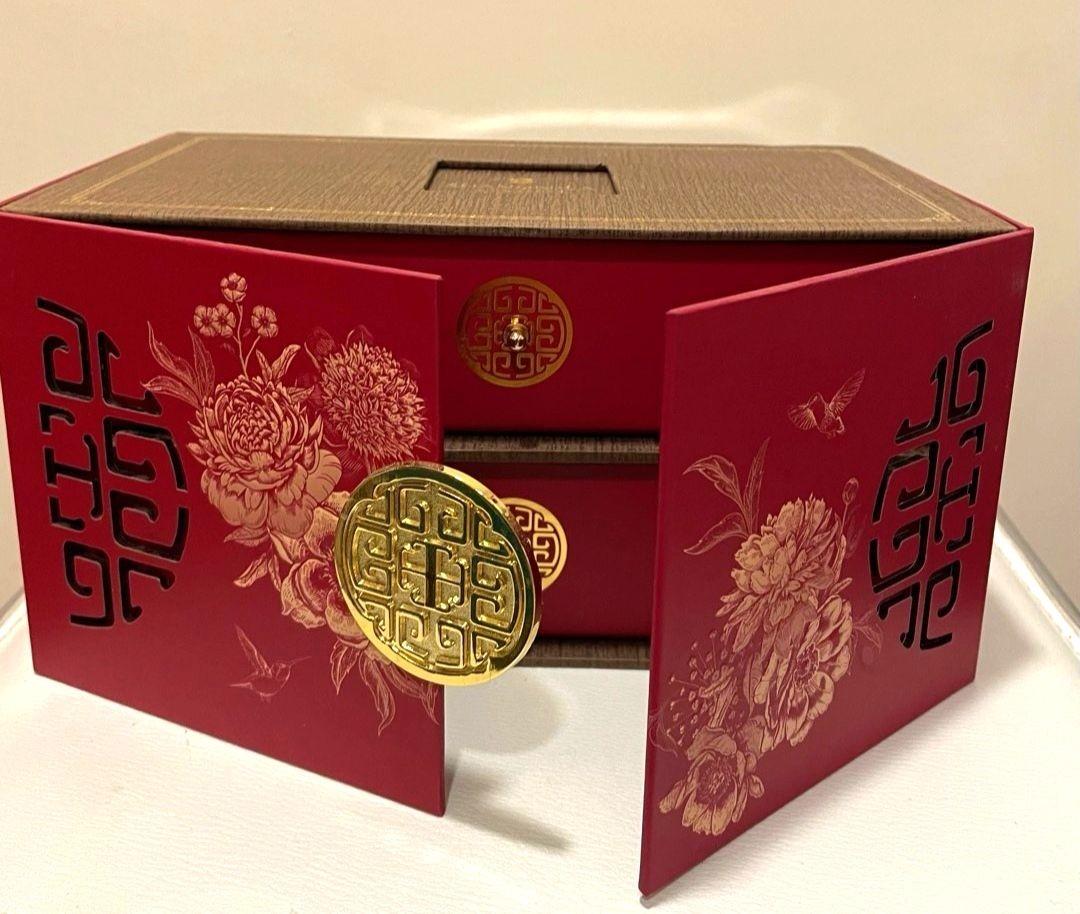 Shangri-la Hotel Mooncake/Jewellery Box, Food & Drinks, Gift Baskets ...
