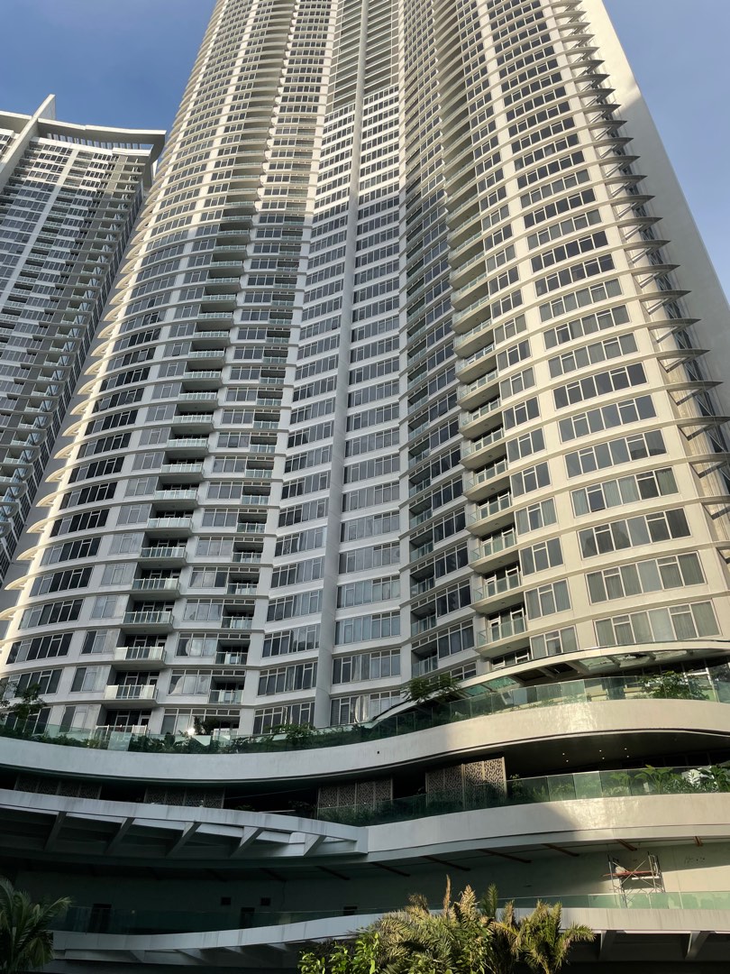 Studio unit for sale The Proscenium Residences Rockwell Narciso Realty ...