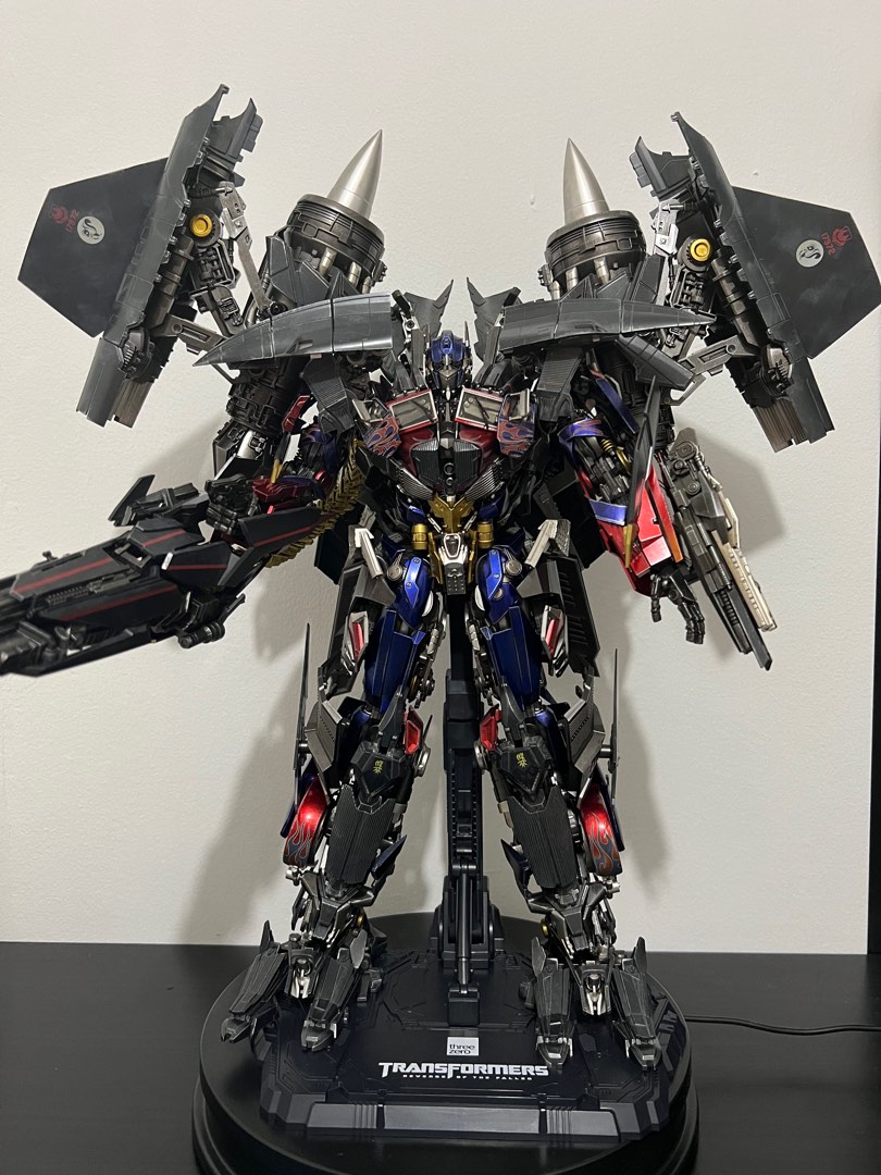 Optimus Prime And Jetfire