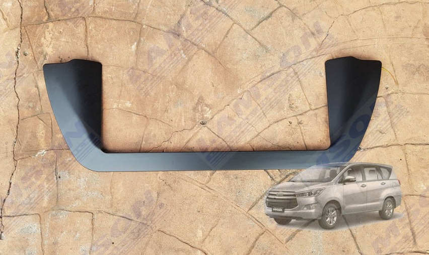 Toyota Innova 2nd Generation 2016 - 2022 License Plate Trim Black, Car ...