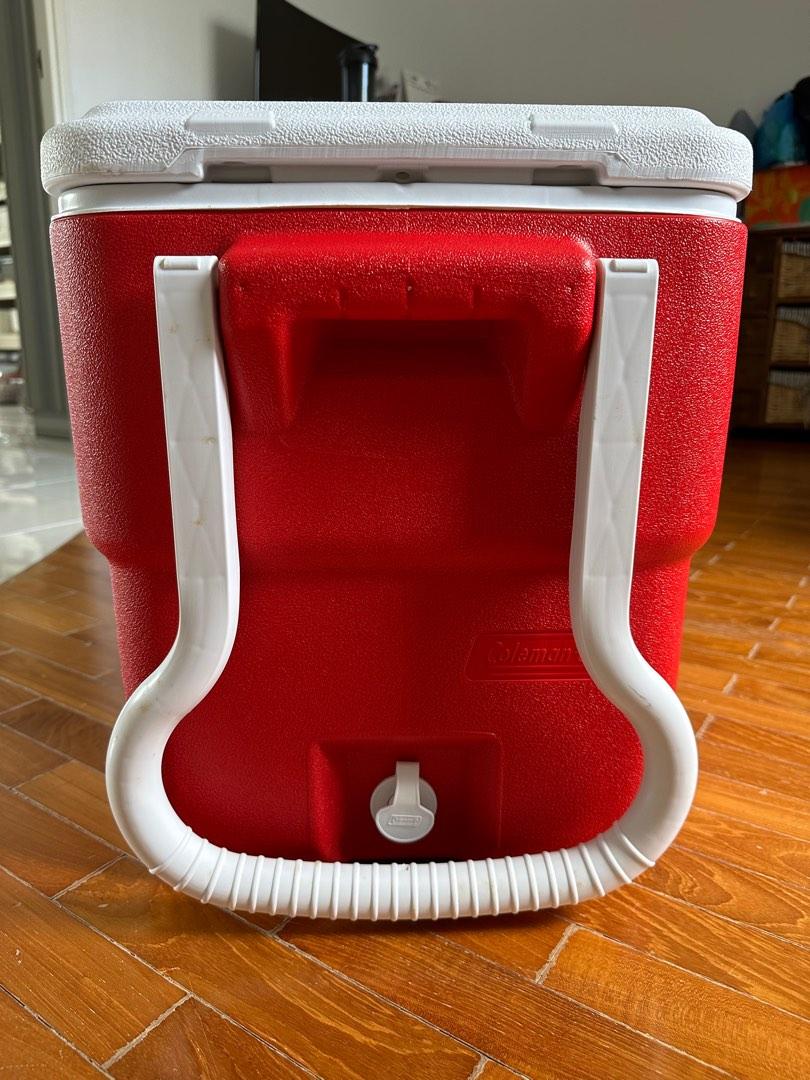 Tupperware Coleman Ice Cooler Box with Wheels, Furniture & Home Living ...