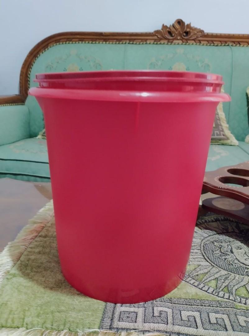 Tupperware toples maroon, Kitchen & Appliances di Carousell