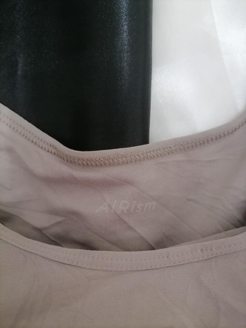 Uniqlo Padded Airism Sando, Women's Fashion, Tops, Sleeveless on Carousell