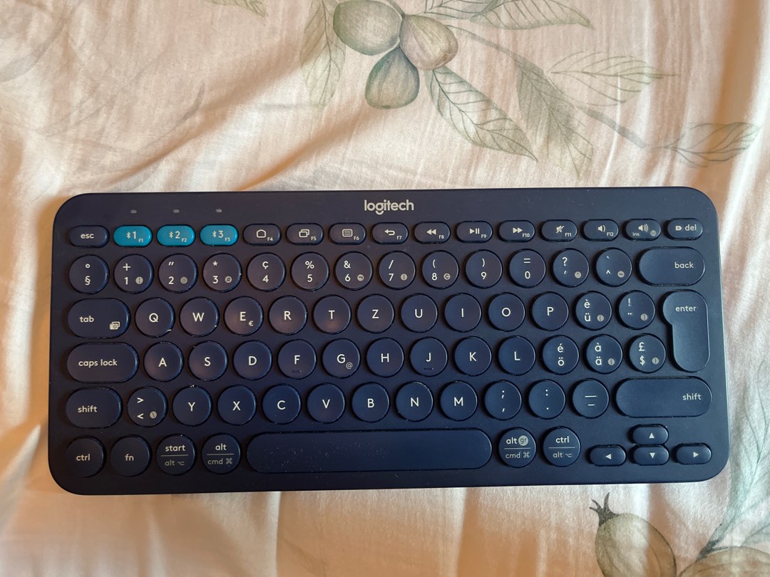 Used Logitech K380 wireless keyboard (Deutsch German Layout), Computers ...