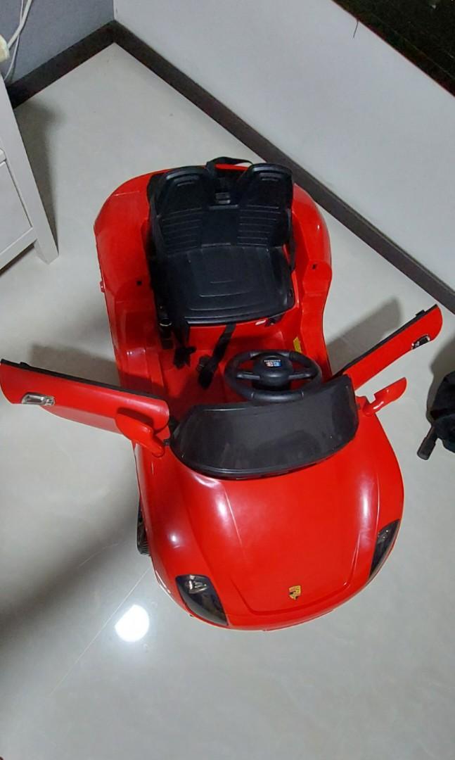 V Good Condition motorised car, Hobbies & Toys, Toys & Games on Carousell