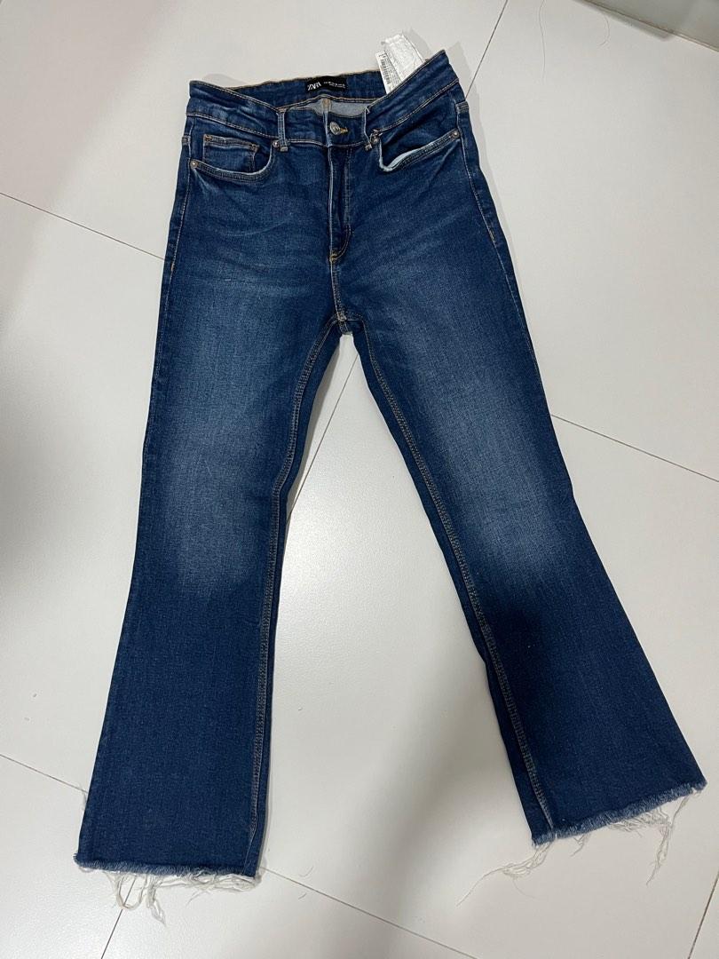 Zara Jeans size 38 semi flare at the bottom, Women's Fashion, Bottoms ...