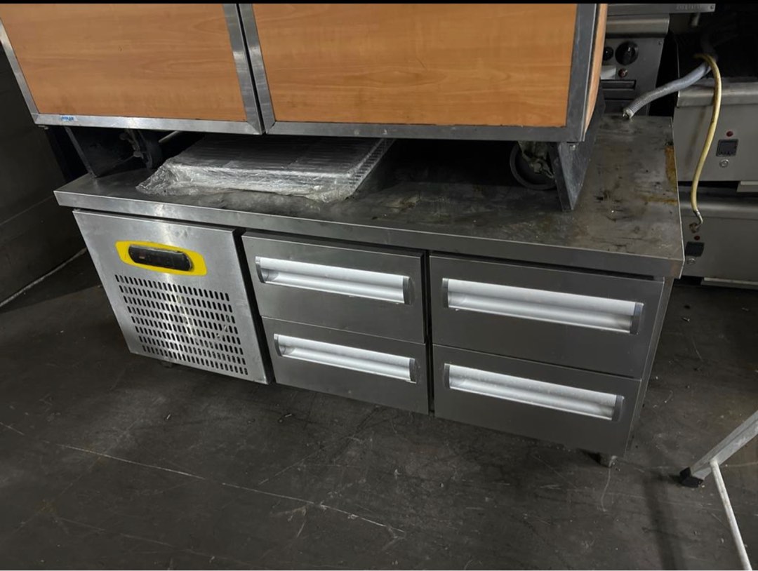 ( free delivery and warranty) 4 drawer chiller/ chef base chiller/ low ...